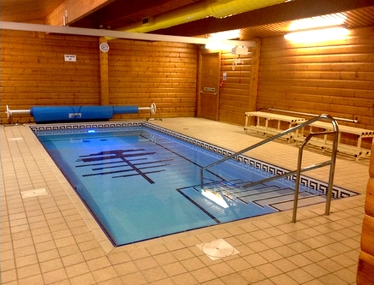 Aqualight swimming classes for babies from birth at The Beehive